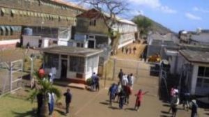 2016 – Réaménagement dans la prison des hommes à Beau Bassin – Carpe ...